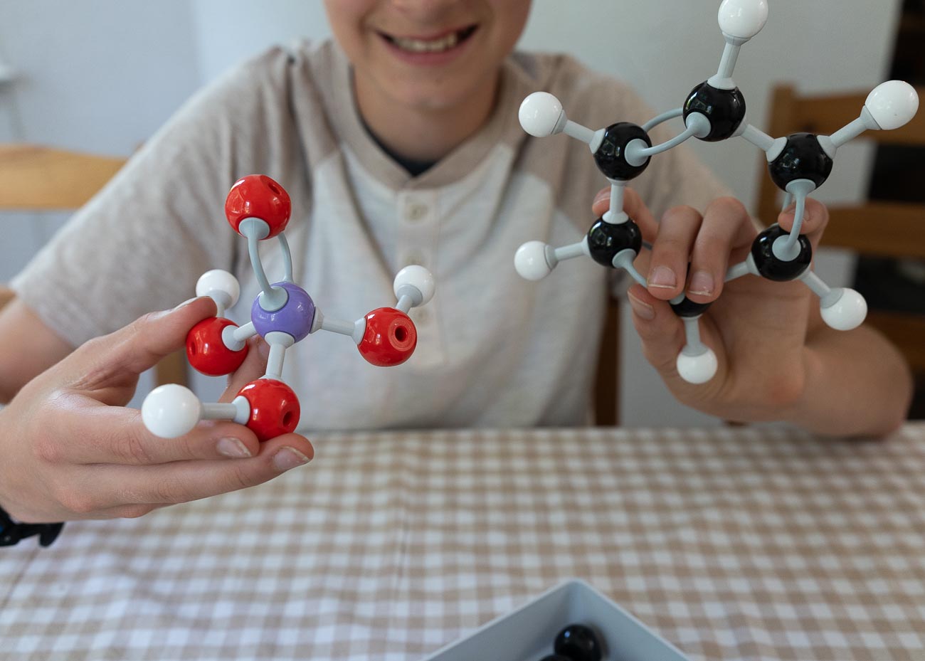 21 Resources for Kids to Learn Chemistry before High School - Make It ...